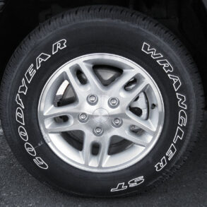 Jeep WJ Grand Cherokee Factory Wheel & Tire Guide | JeepSpecs.com