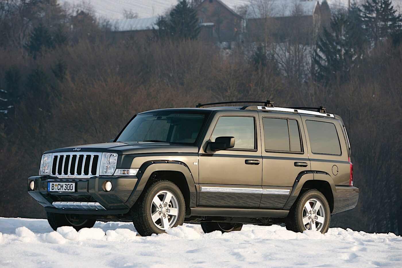2005 - 2010 Jeep "XK" Commander | JeepSpecs.com
