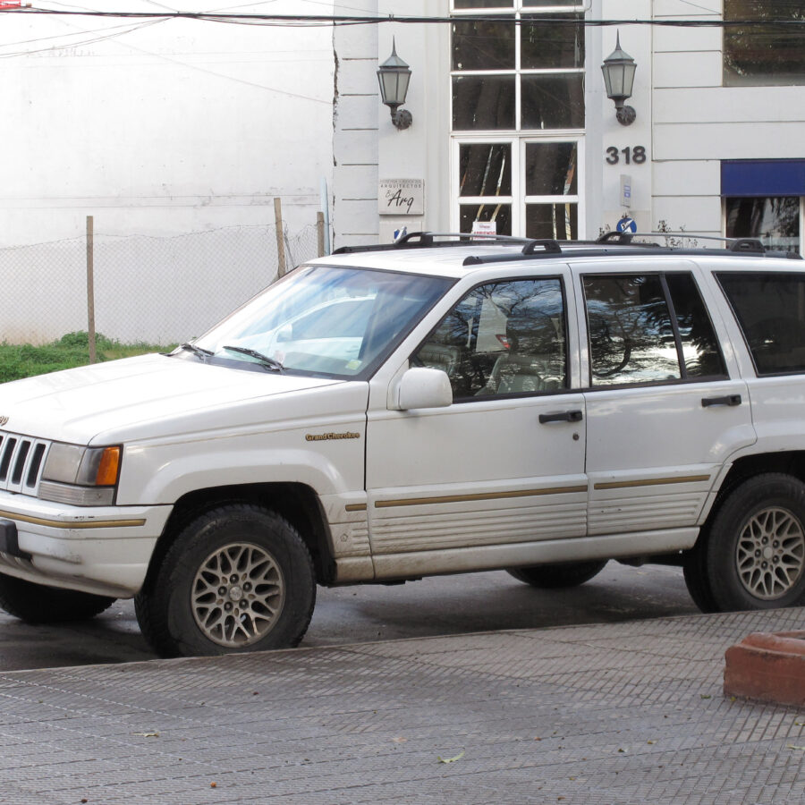 First-Generation "ZJ" Jeep Grand Cherokee Guide | JeepSpecs.com