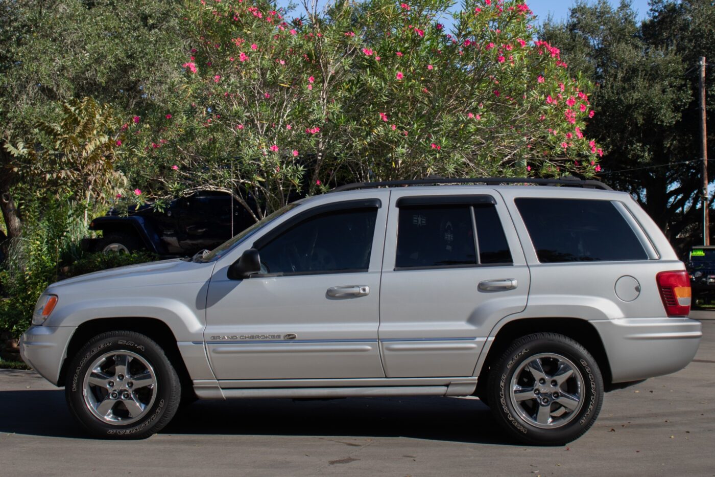 2004 Jeep Grand Cherokee (WJ/WG) Wallpapers - JeepSpecs.com