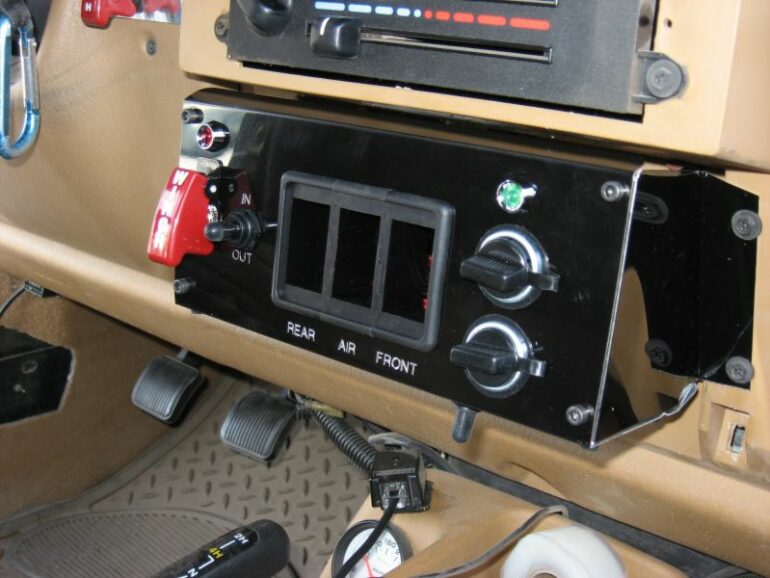 Dash Mounted 12V Switch Panel - Jeep Wrangler (TJ)