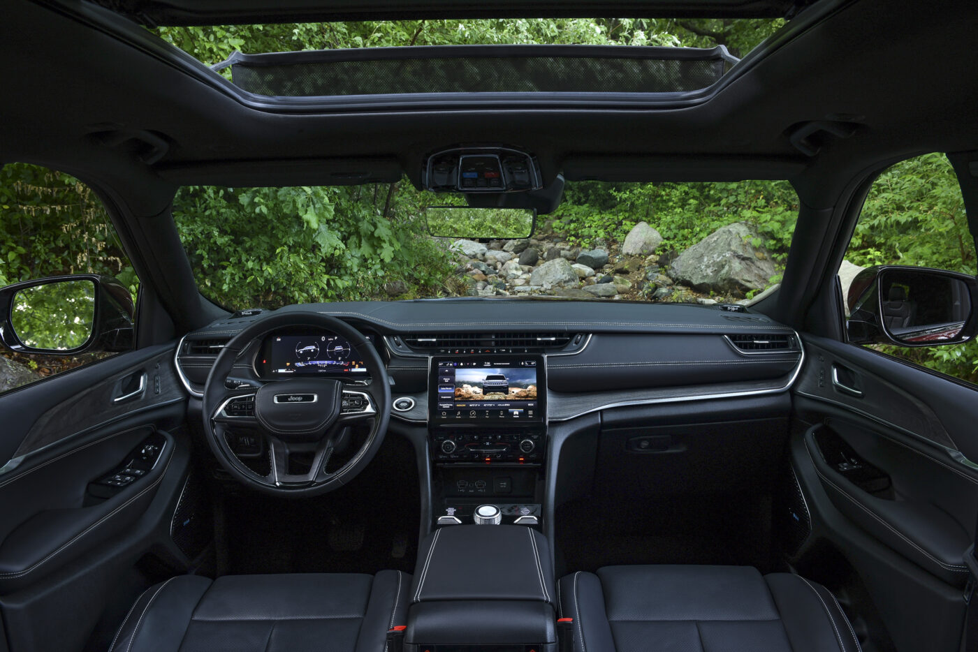 Jeep Grand Cherokee L In Wards 10 Best Interior of 2021 - JeepSpecs.com